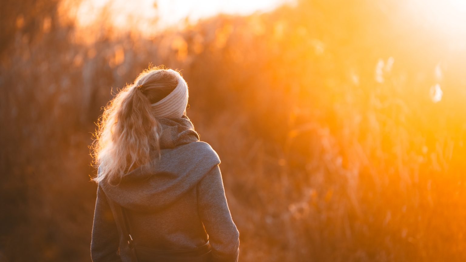 How Does Light Therapy Treat Seasonal Affective Disorder (SAD)? – AYO