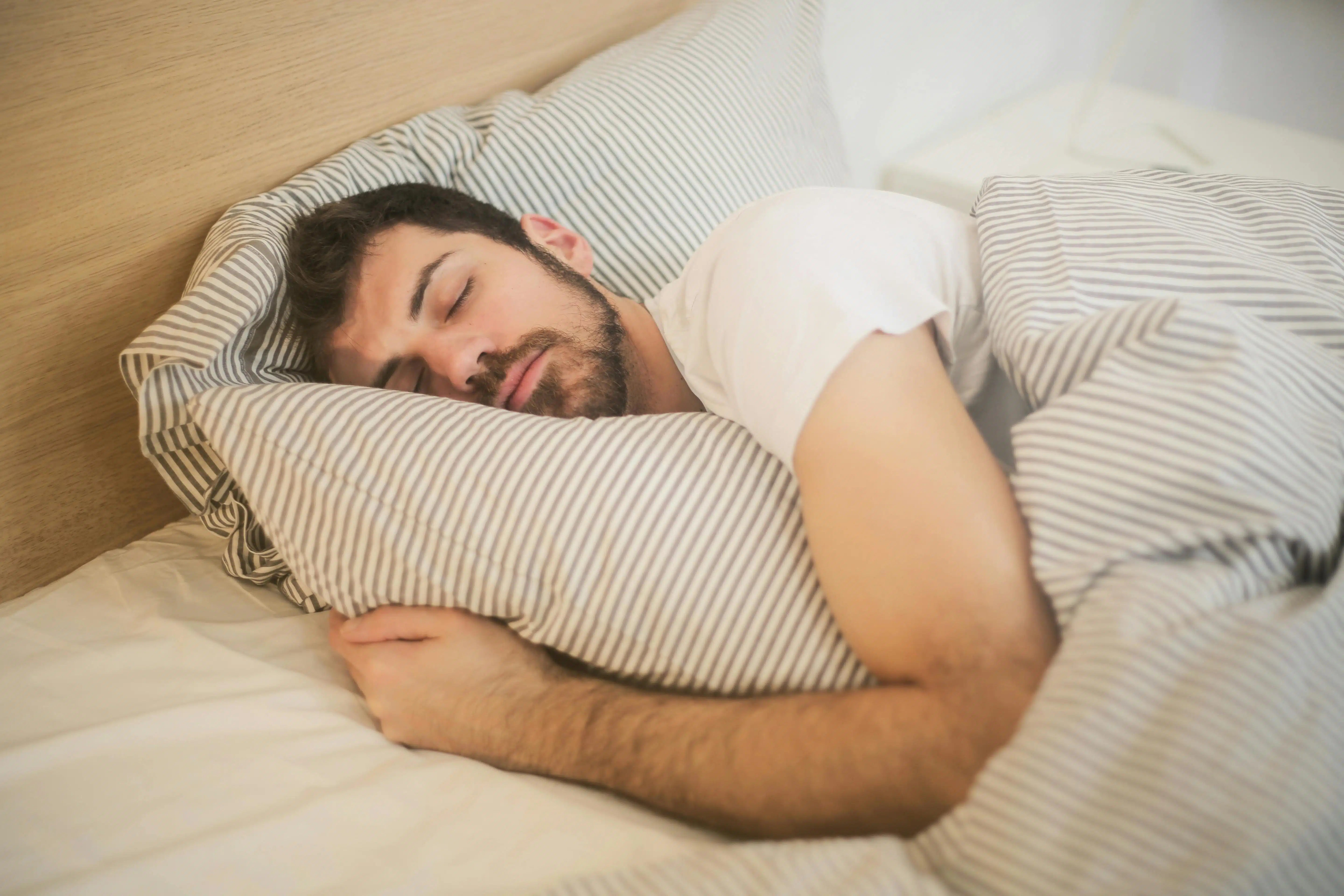 How Does the Circadian Rhythm Affect Our Sleep Patterns? – AYO
